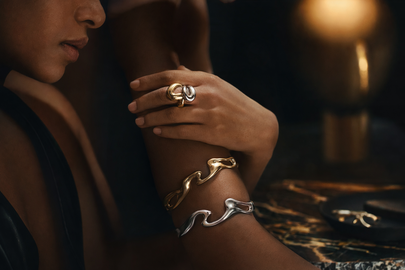 Sculptural jewelry and mixed metals lead 2026 luxury gift trends ...