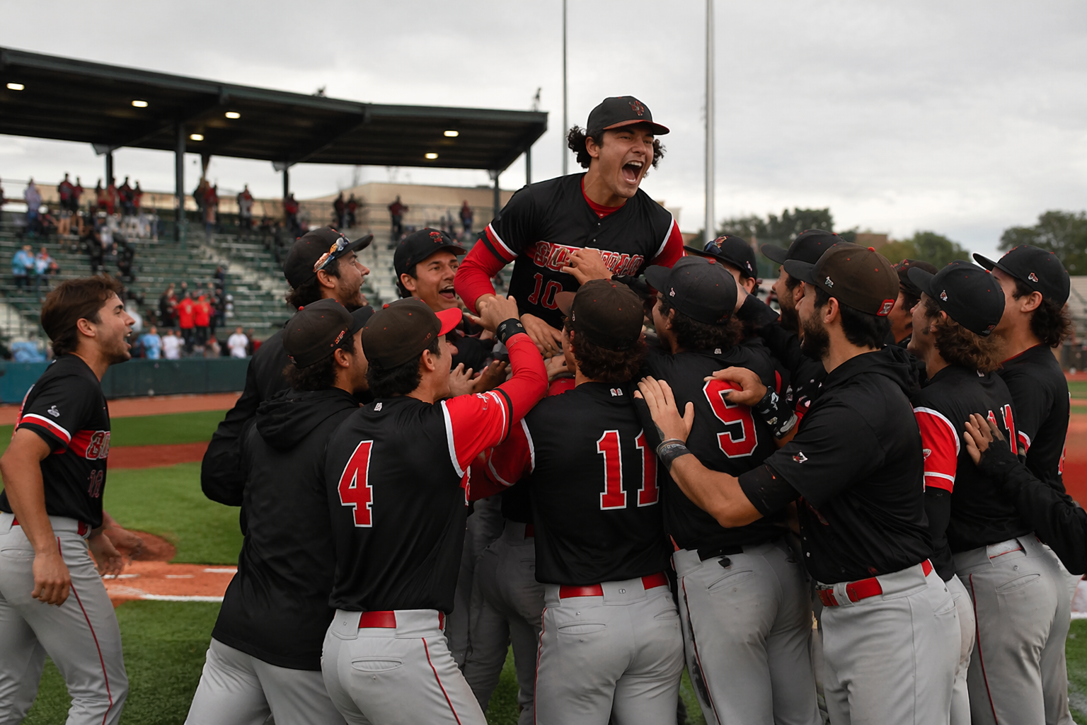 Jourdanton sweeps Orange Grove, reaches state semifinals for first time ...